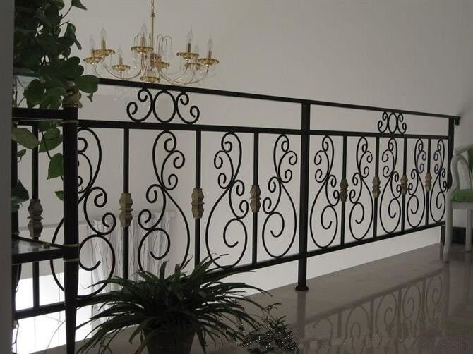 Exterior Wrought Iron Balcony/Iron Railing